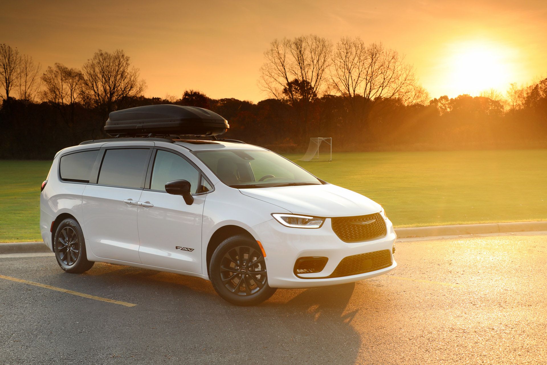 2025 Chrysler Pacifica FAV focuses on family-friendly features | Driving