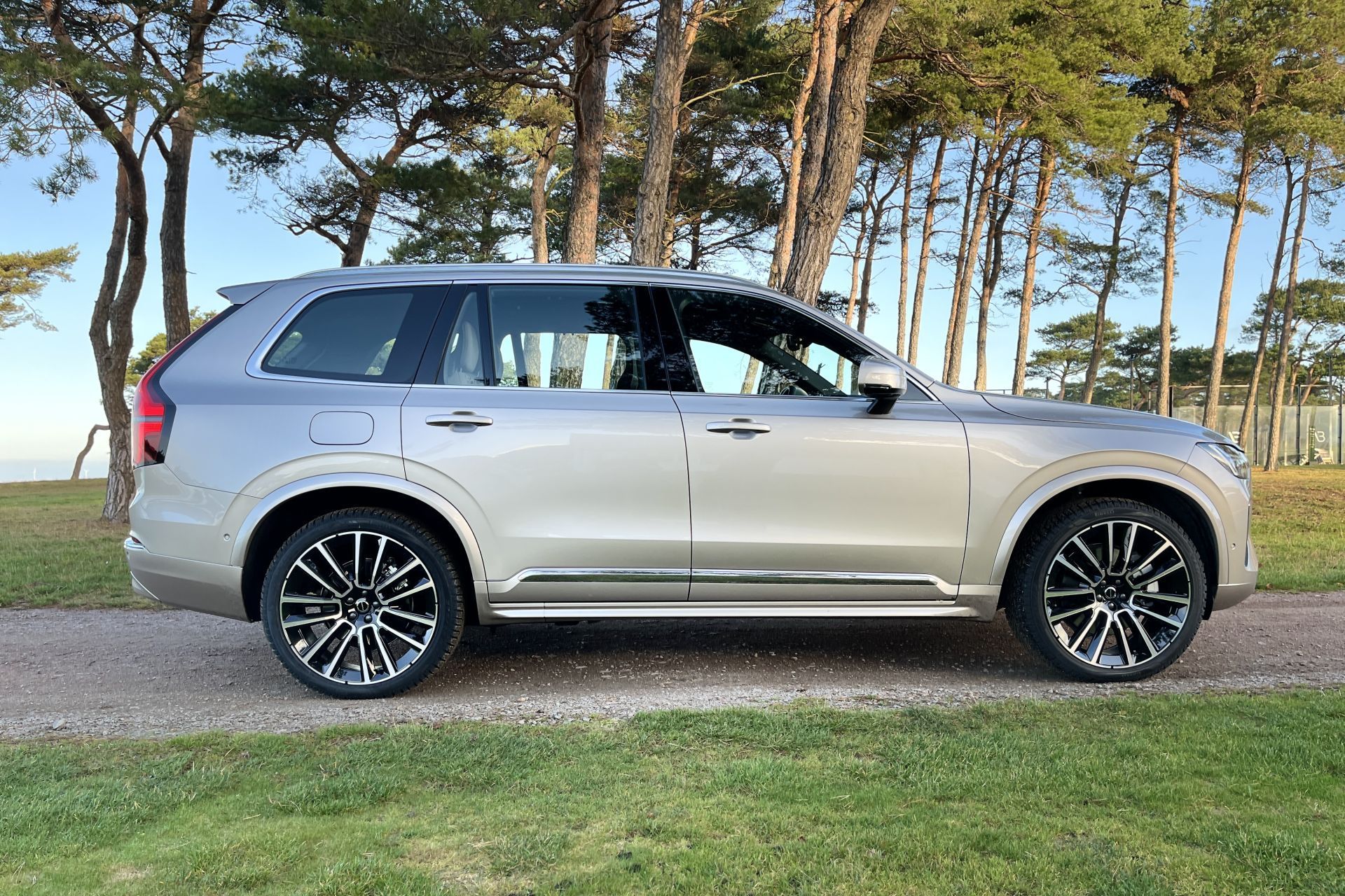 2025 Volvo XC90 SUV Review Canada - Reviews | Driving