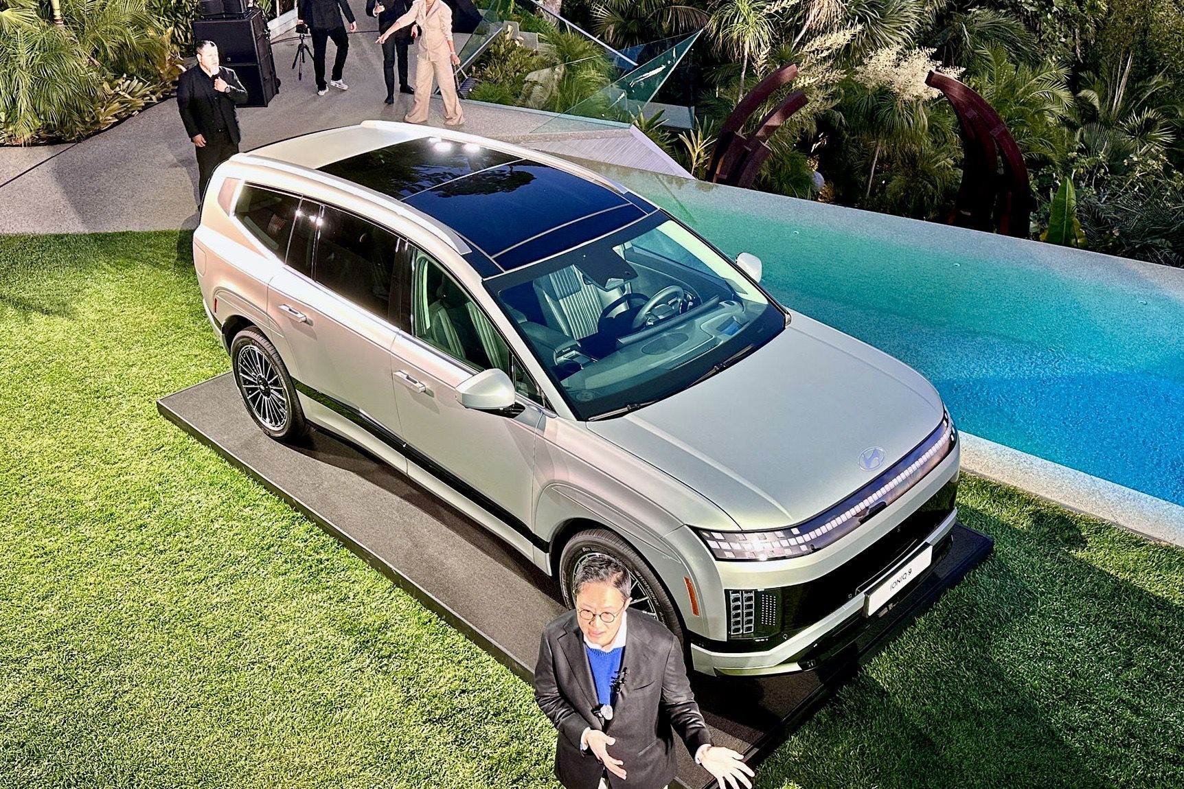 2026 Hyundai Ioniq 9 three-row EV aims for 480-km range | Driving