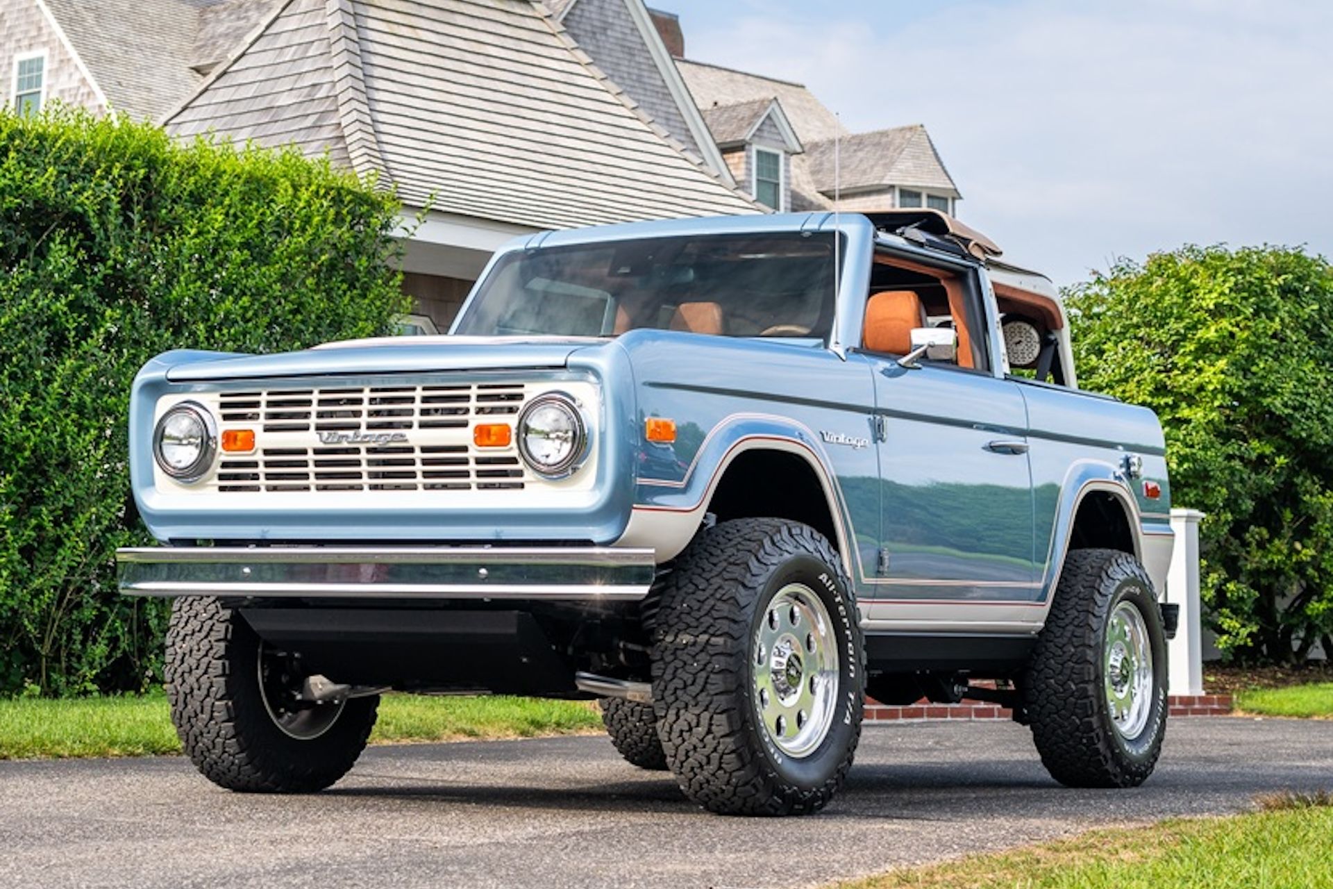 Ford sues Vintage Bronco for making, well, vintage Broncos | Driving