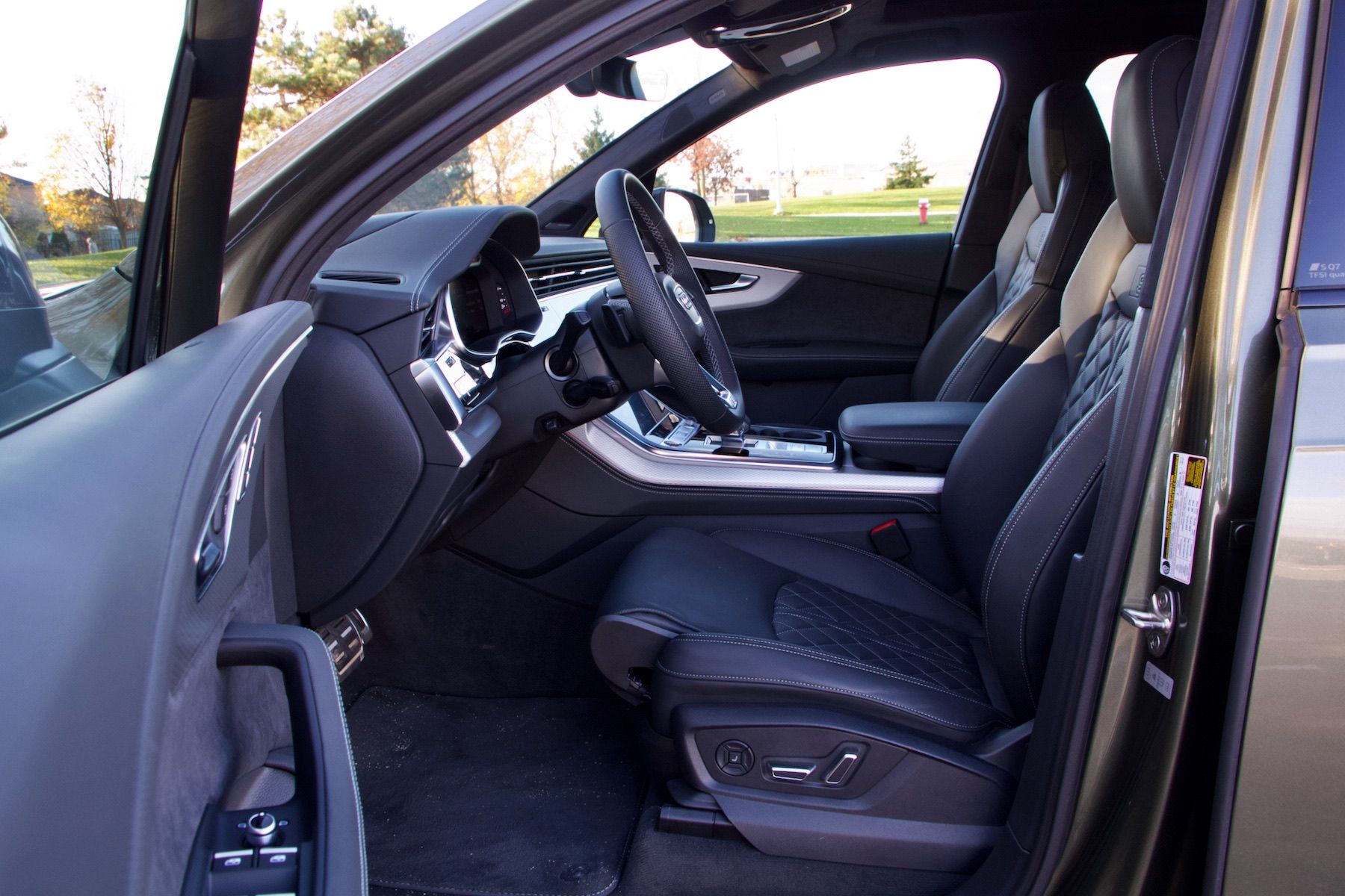 2025 Audi SQ7 SUV Review and road trip - Reviews | Driving