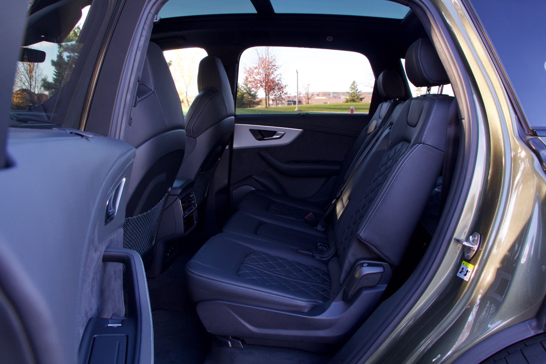 2025 Audi SQ7 SUV Review and road trip - Reviews | Driving