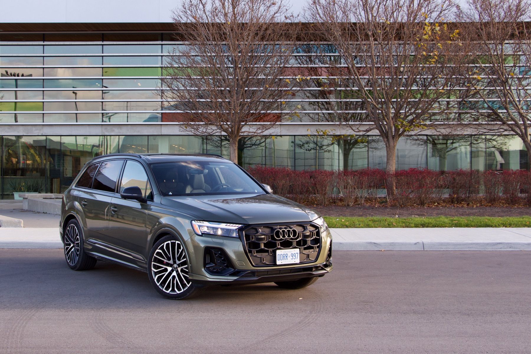 2025 Audi SQ7 SUV Review and road trip - Reviews | Driving