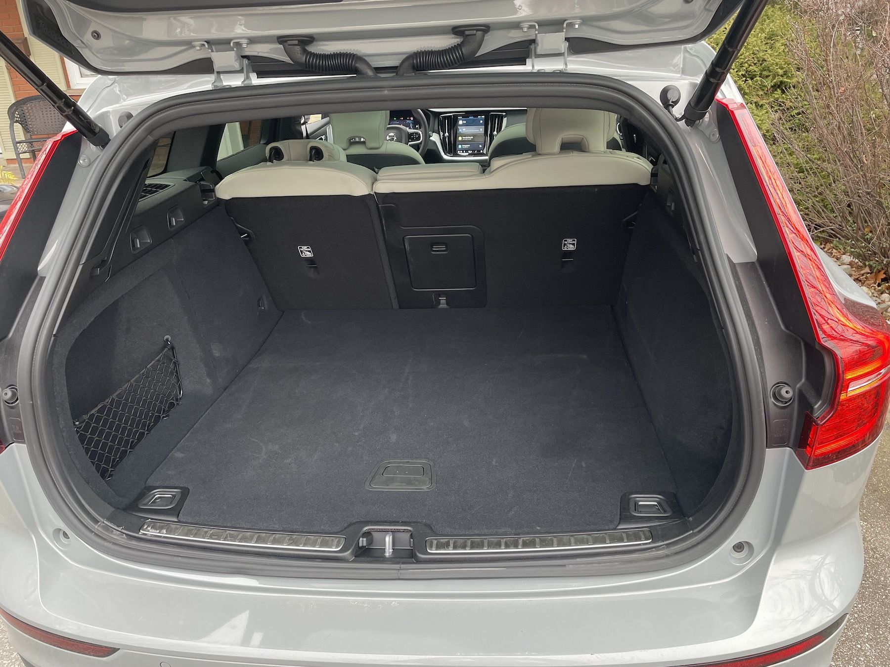 2025 Volvo V60 Cross Country Wagon Review - Reviews | Driving