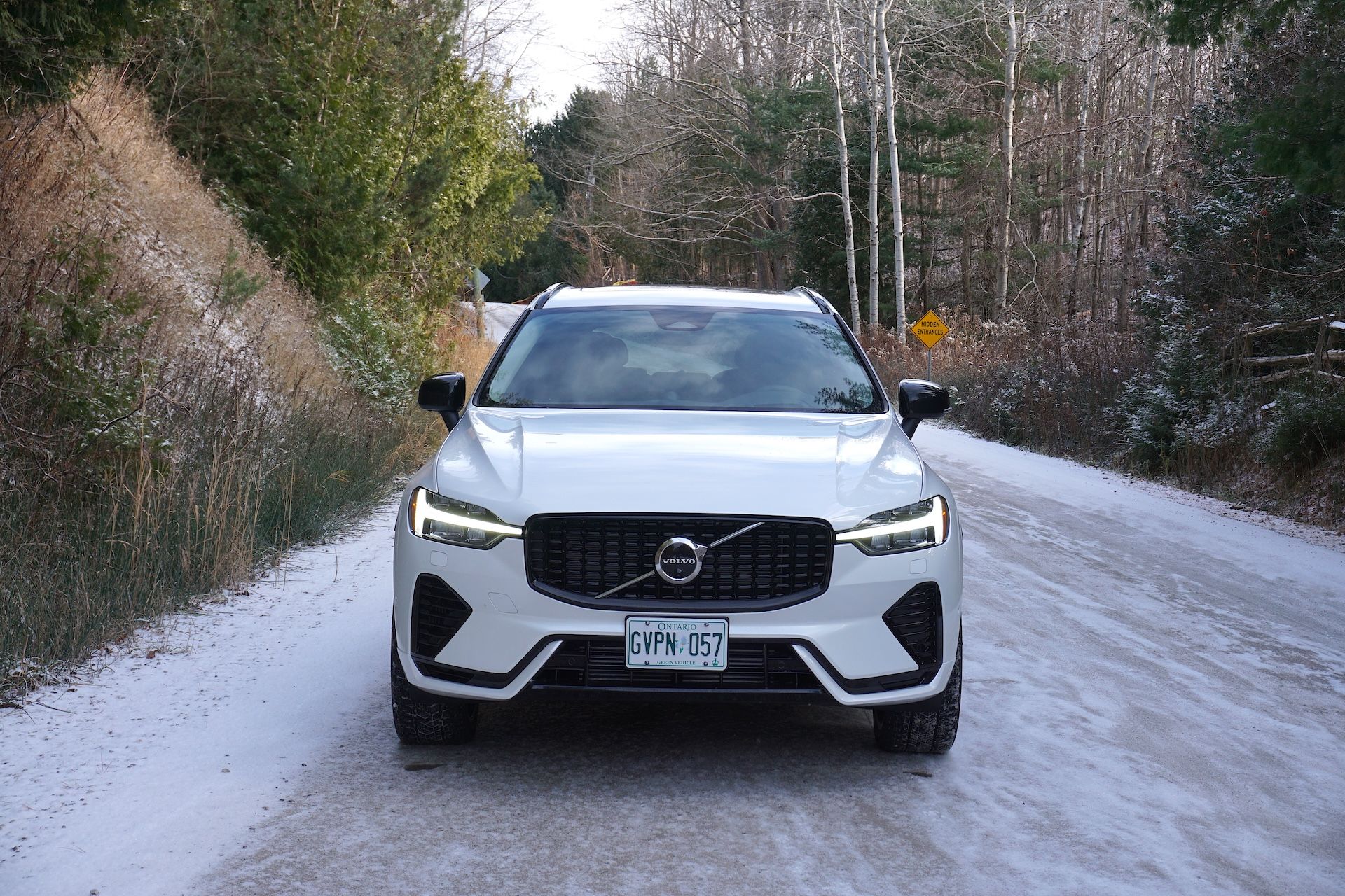 2025 Volvo XC60 Review T8 Plug-In Hybrid - Reviews | Driving