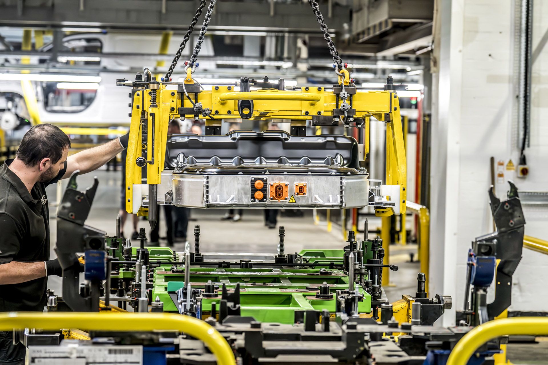 Stellantis nets US$7.54-billion loan for two EV battery plants | Driving