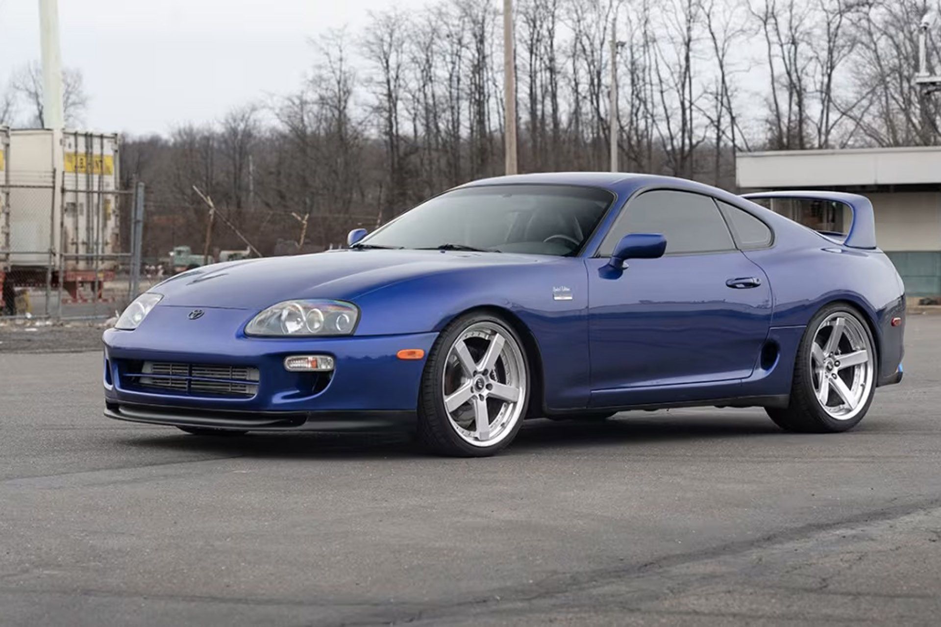 Low-mile '90s Japanese cars get big bucks at Mecum 2025 | Driving