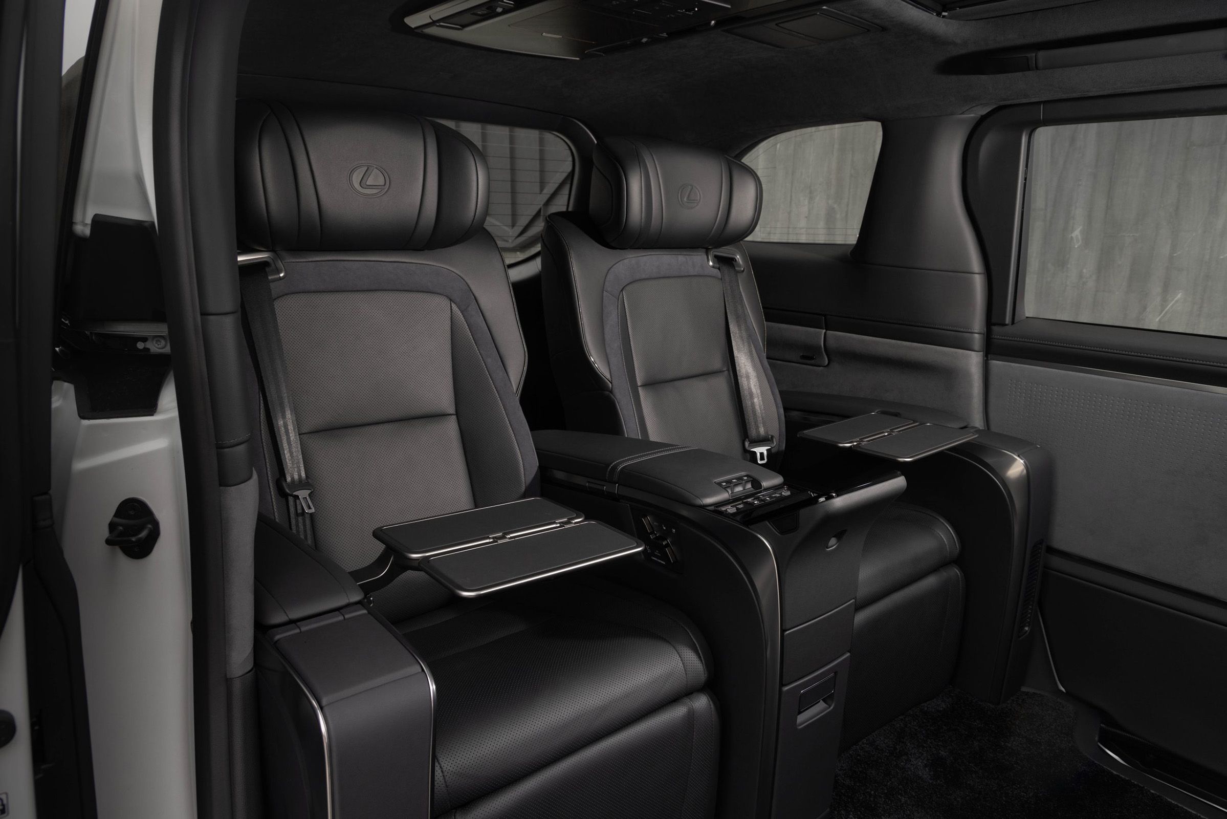 $300k Minivan: 2025 Lexus LM walkaround - Reviews | Driving