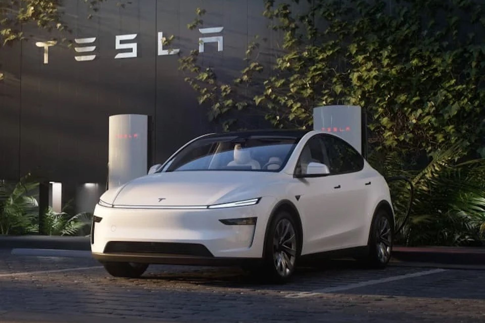 Tesla's revised 2026 Model Y gets Cybertruck lighting, new interior ...