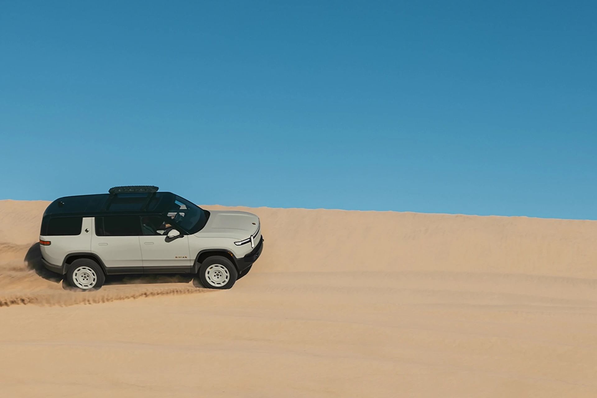 Rivian introduces California Dune trim to R1S, R1T | Driving