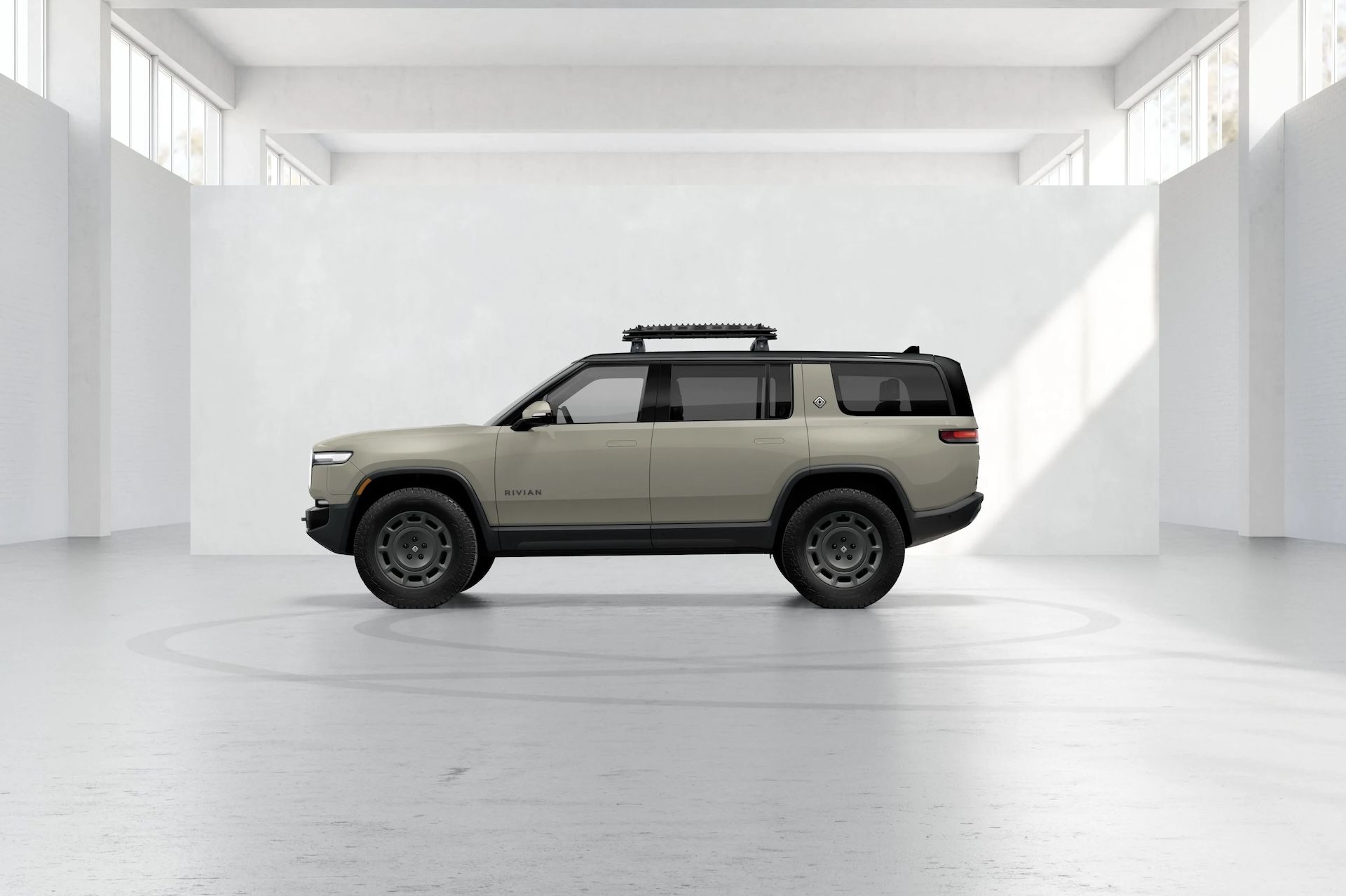 Rivian introduces California Dune trim to R1S, R1T | Driving