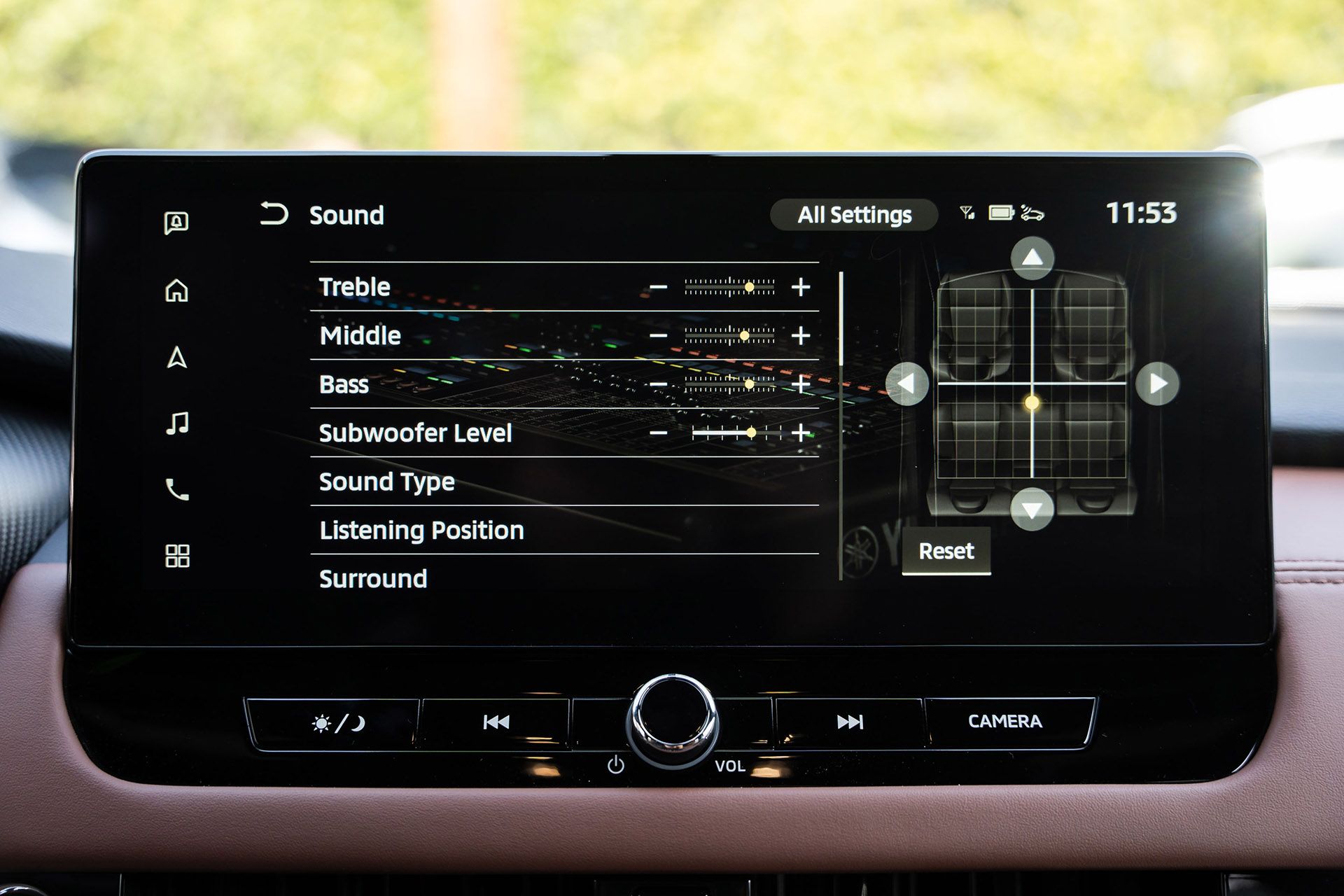 2025 Mitsubishi Outlander | First Drive SUV Review - Reviews | Driving