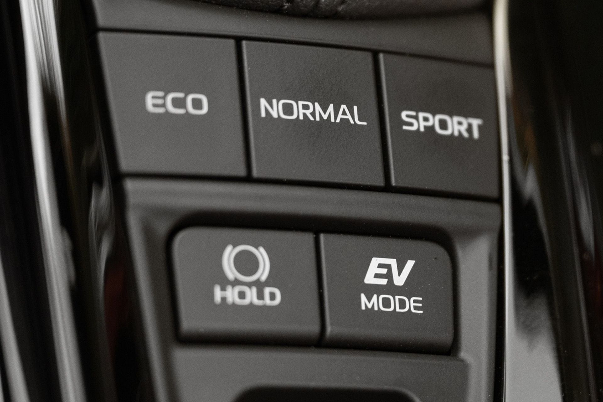 2025 Toyota Camry Car Review - Reviews | Driving