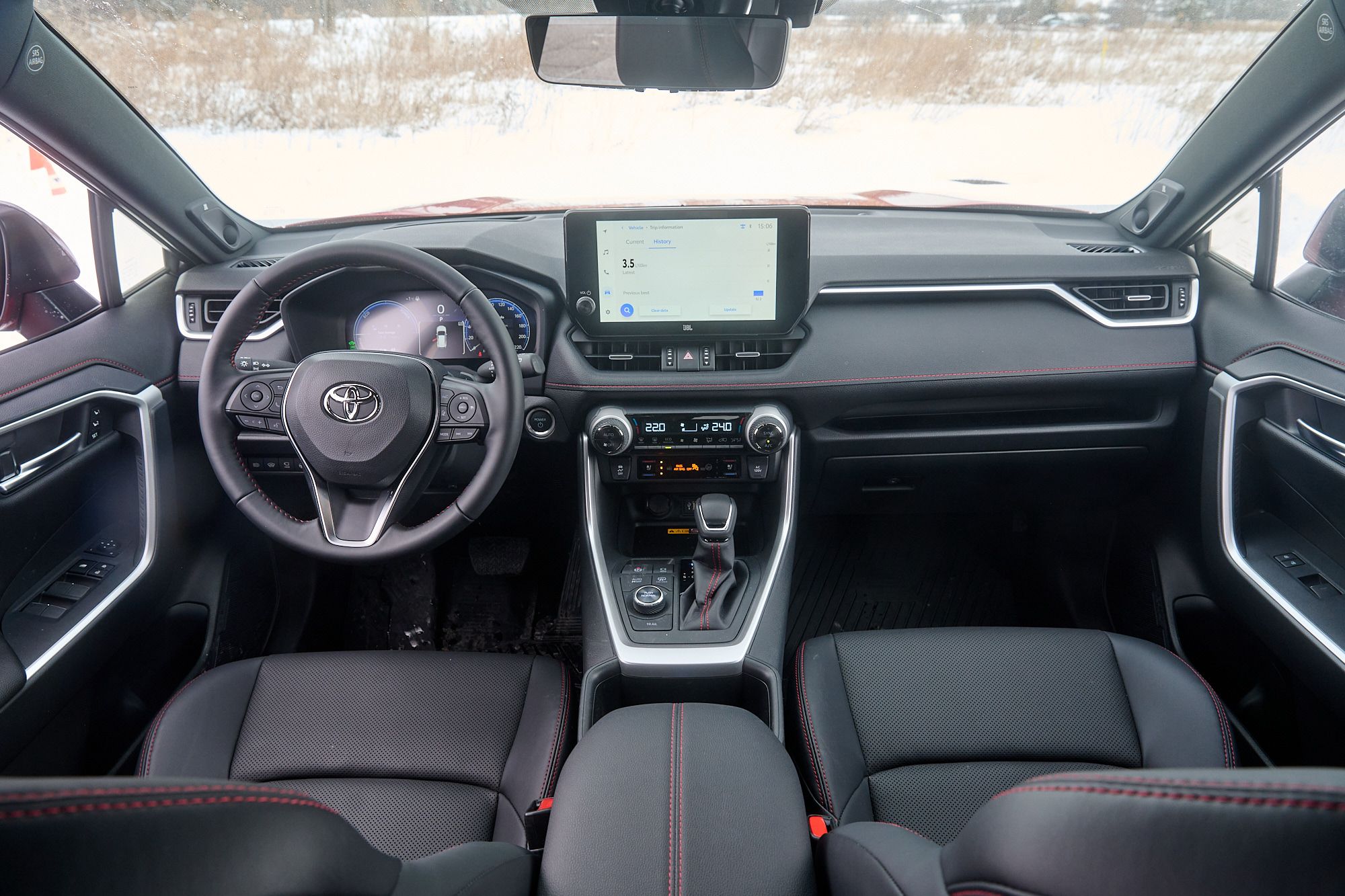 2025 Toyota RAV4: Should you buy the gas, hybrid, or PHEV? | Driving