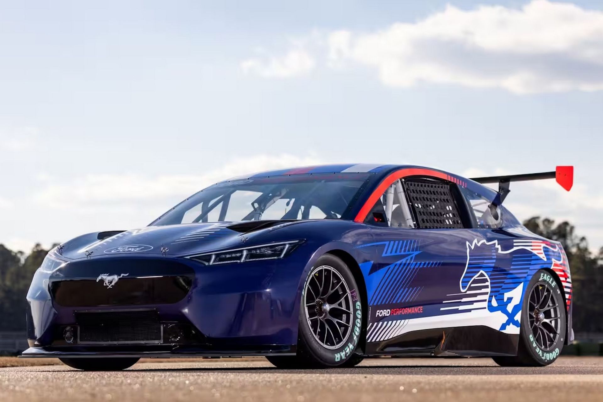 Ford turns Mustang Mach-E into NASCAR—'Raptor' supercar may be next ...