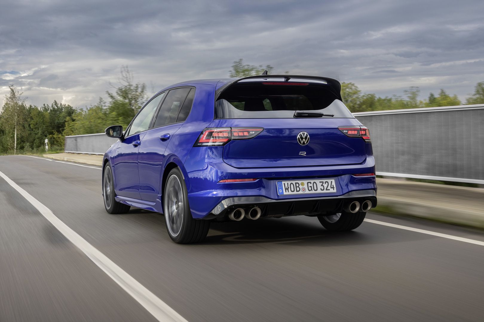 2027 Volkswagen Golf R to gain 394-hp Audi RS 3 engine | Driving