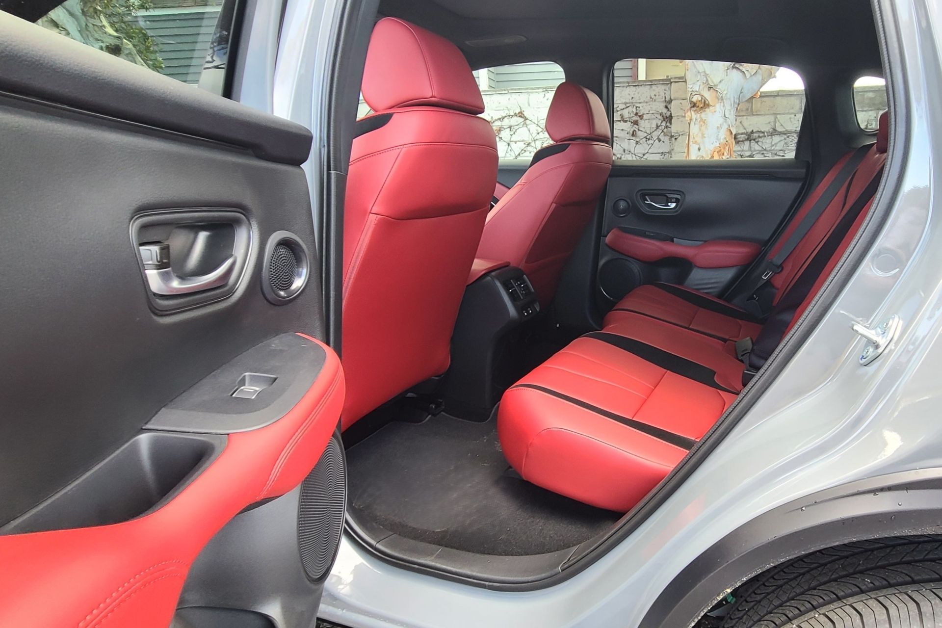 All-new 2025 Acura ADX adds elegance to compact Honda SUV - Reviews ...