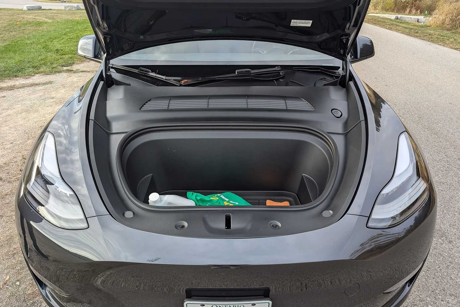 Used Tesla Model Y 2020-2024 Buying Guide | Driving