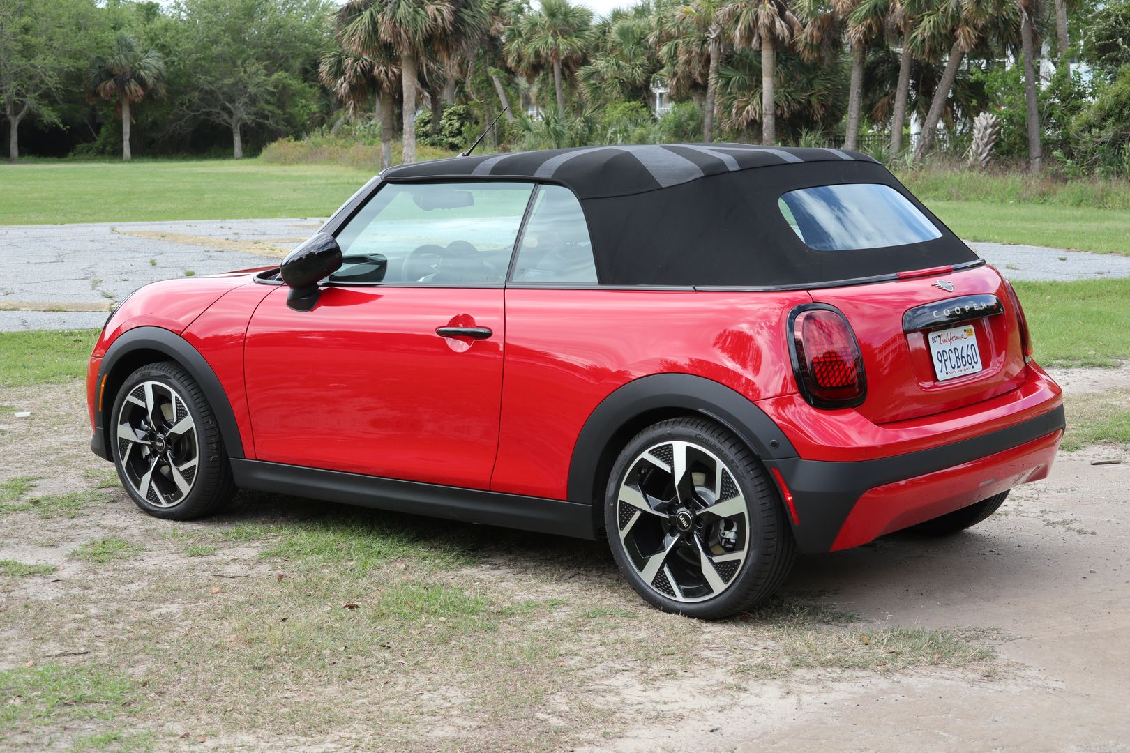 2025 Mini Convertible keeps iconic styling, starts at $42,990 - Reviews ...