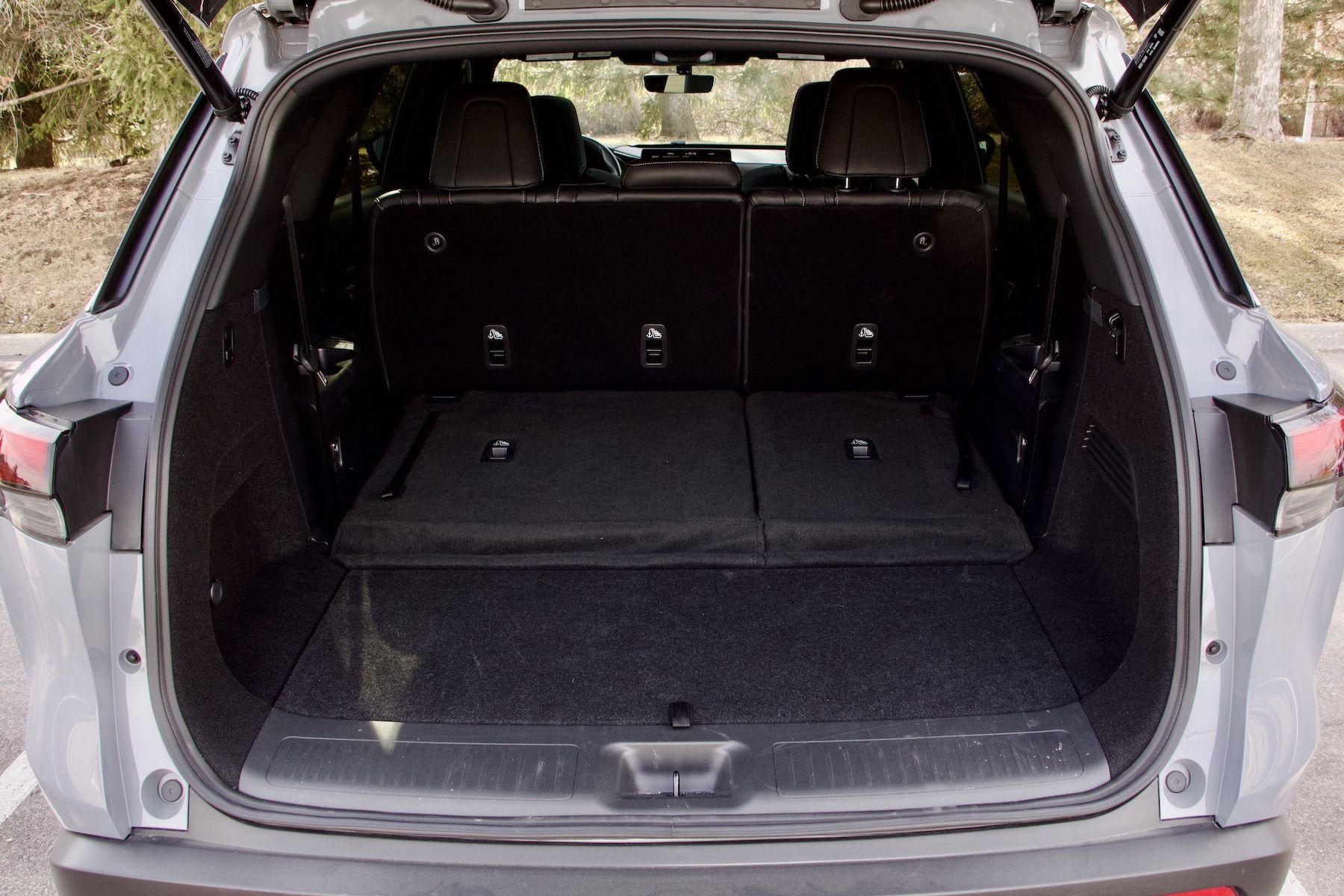 2025 Infiniti QX60 SUV Review - Reviews | Driving