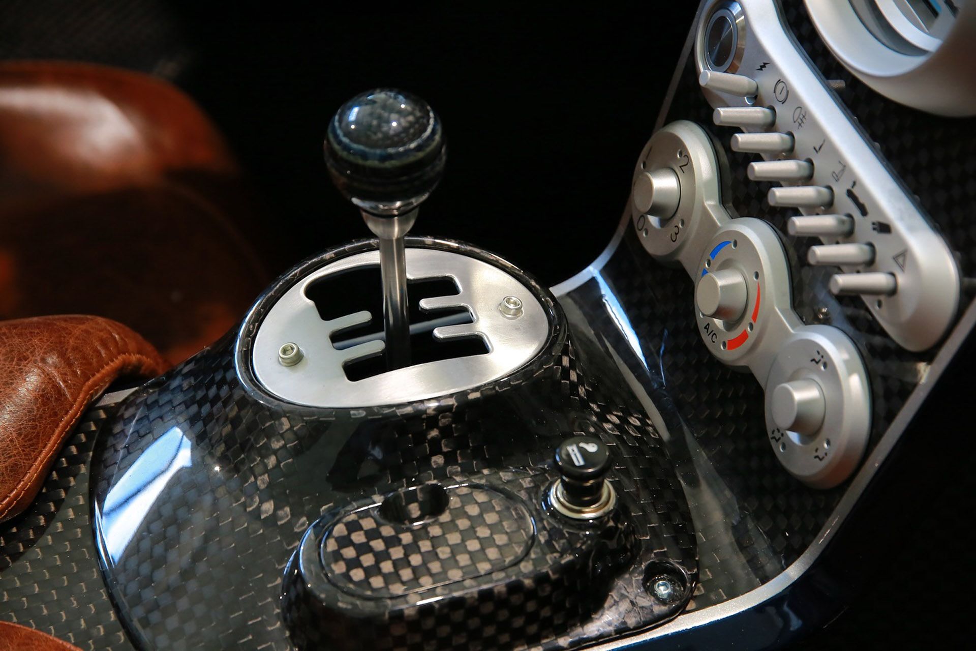 Italy's new Mignatta Rina is a handbuilt V8 manual roadster | Driving