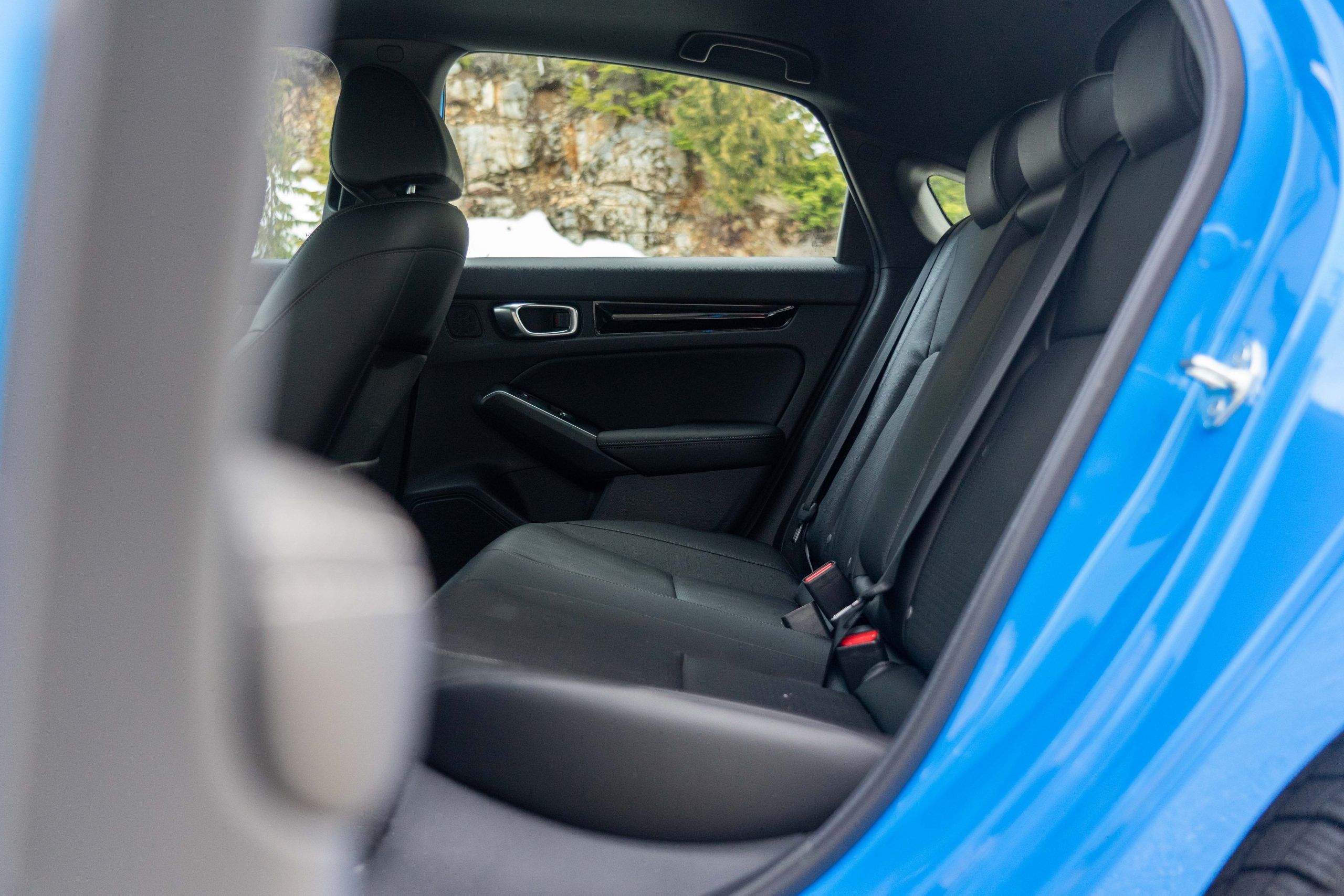 2025 Honda Civic Hatchback Hybrid Review - Reviews | Driving