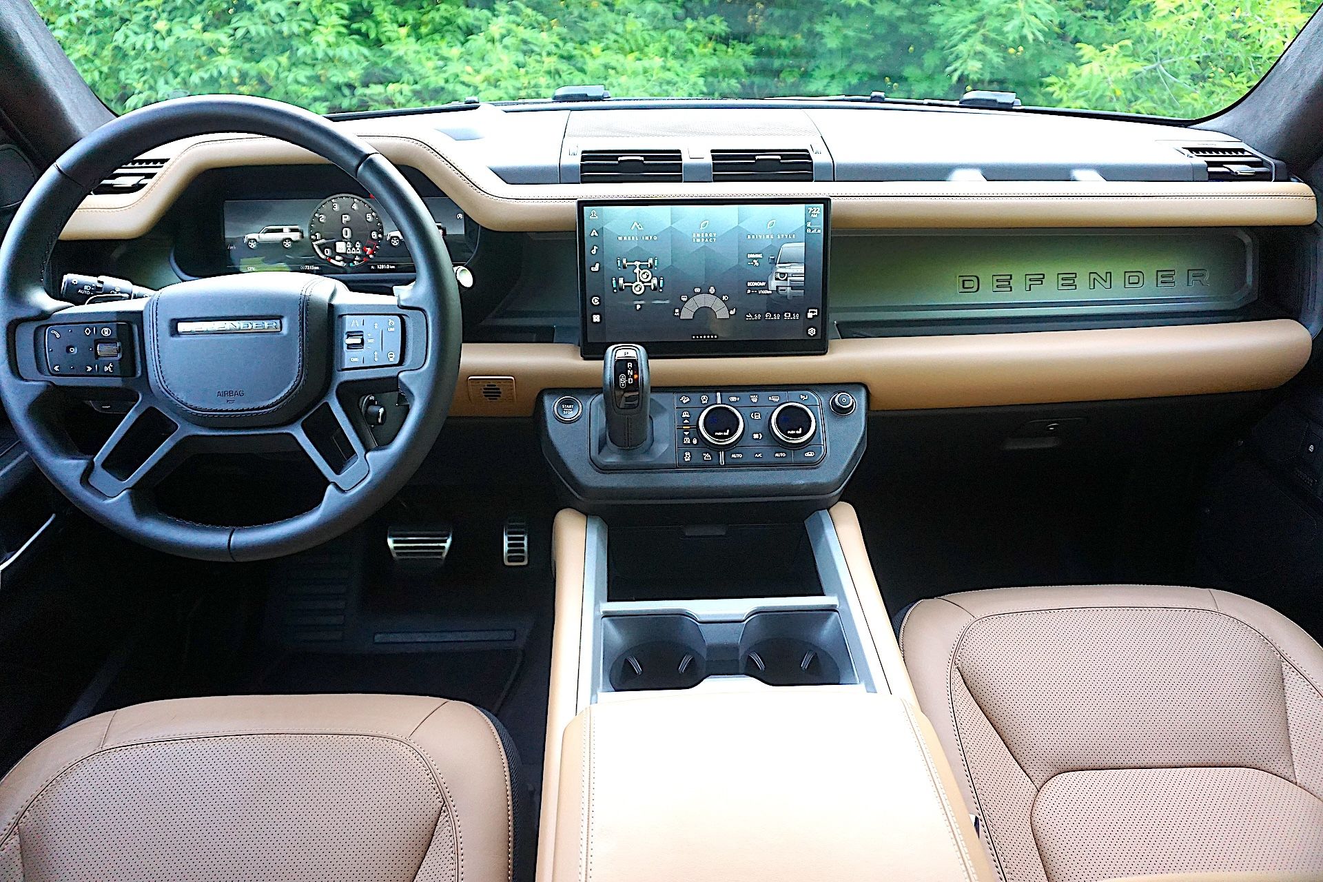 2025 Land Rover Defender 130 | Luxury SUV Review - Reviews | Driving