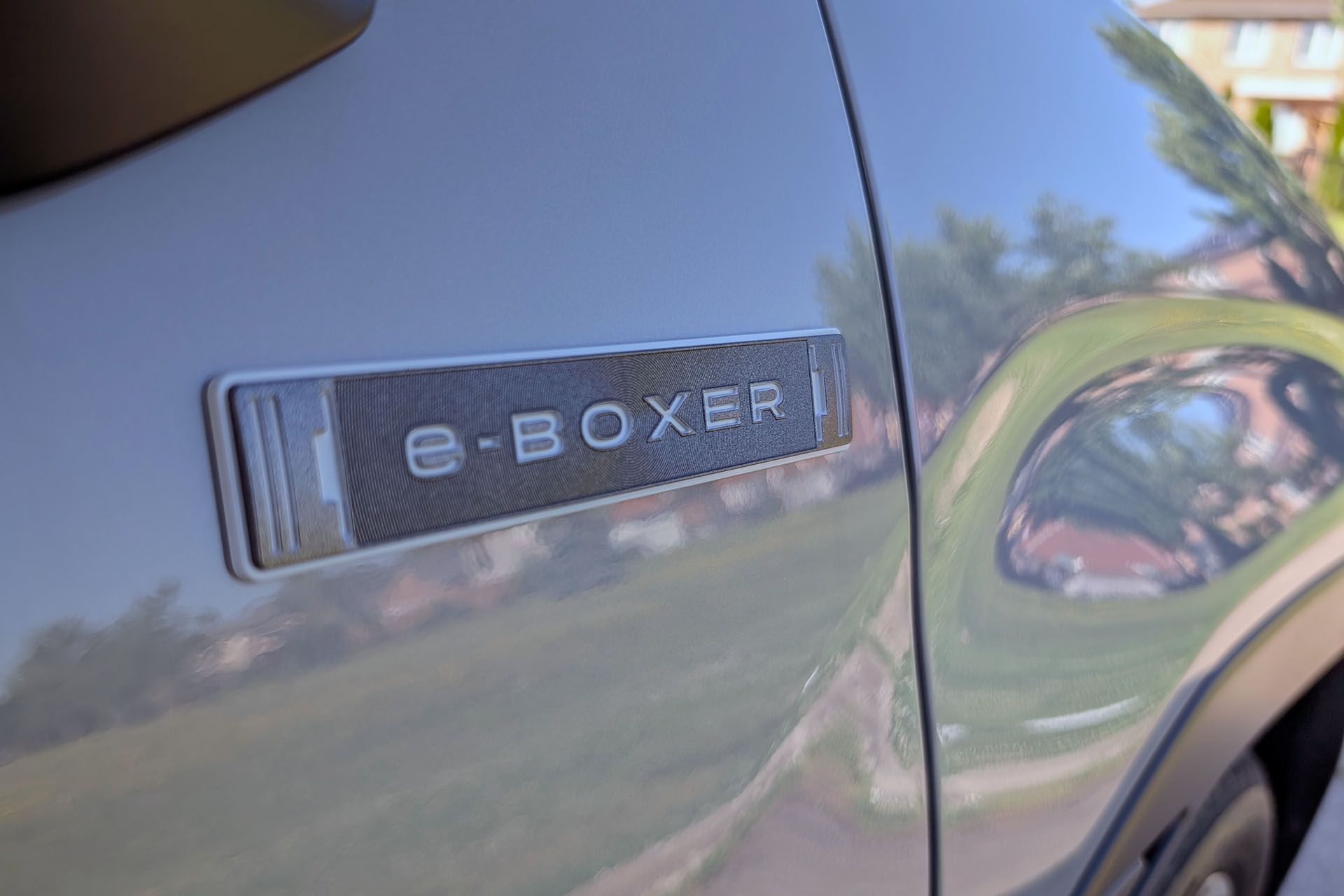 2025 Subaru Forester e-Boxer Hybrid Premier SUV Review - Reviews | Driving