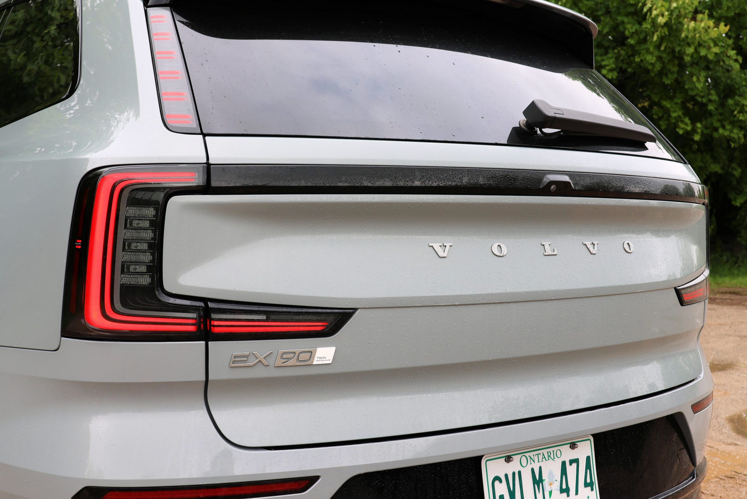 2025 Volvo EX90 EV Review - Reviews | Driving