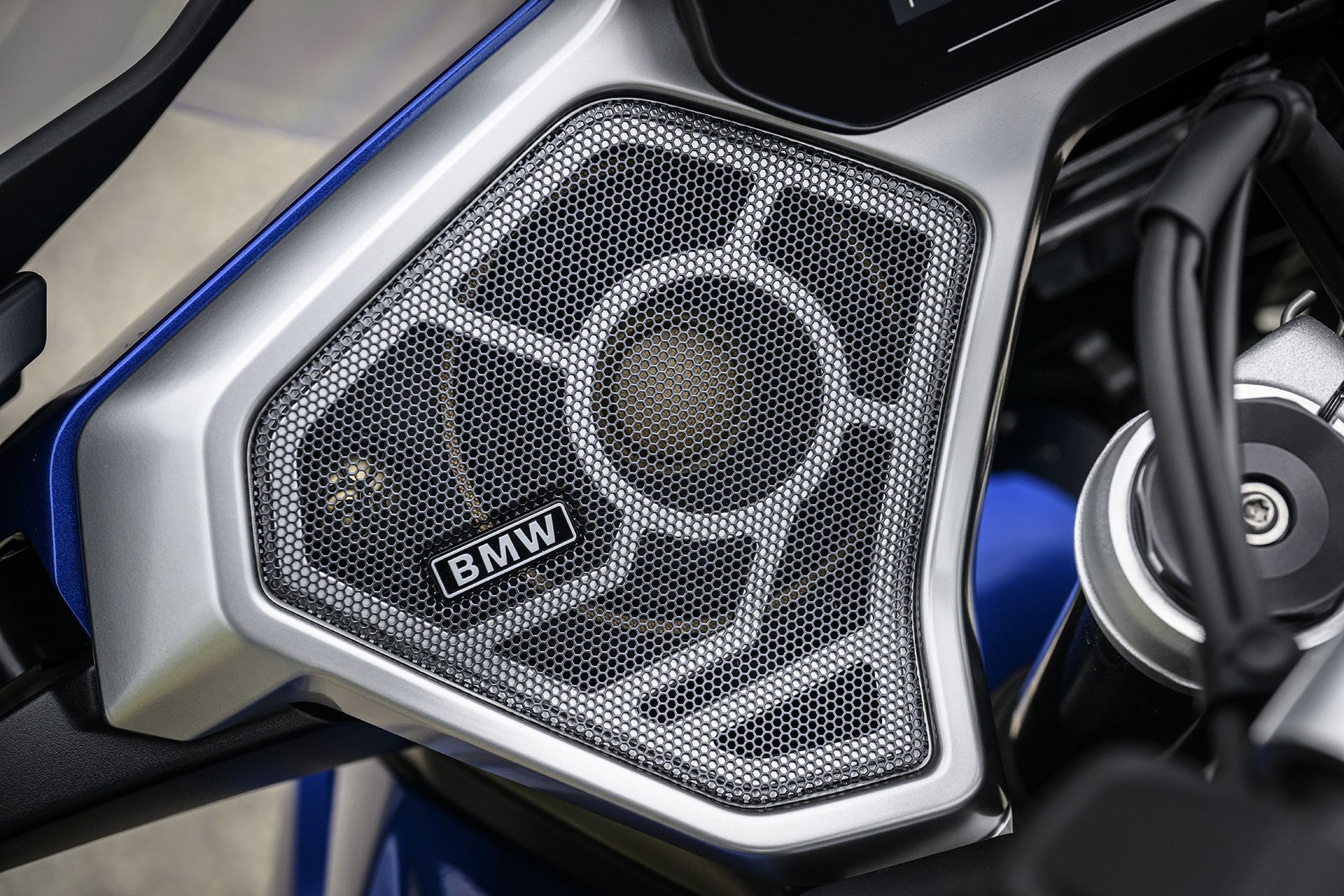 2026 BMW R1300 RT offers quiet calm at high speed - Reviews | Driving