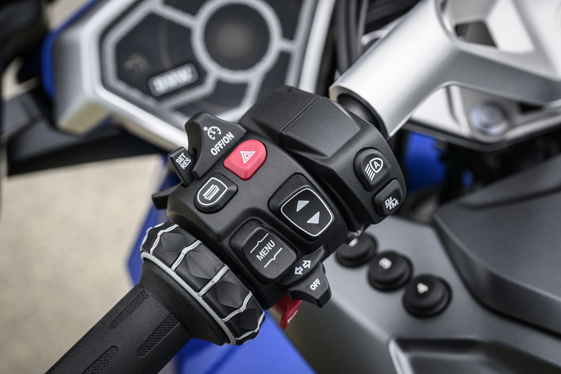 2026 BMW R1300 RT offers quiet calm at high speed - Reviews | Driving