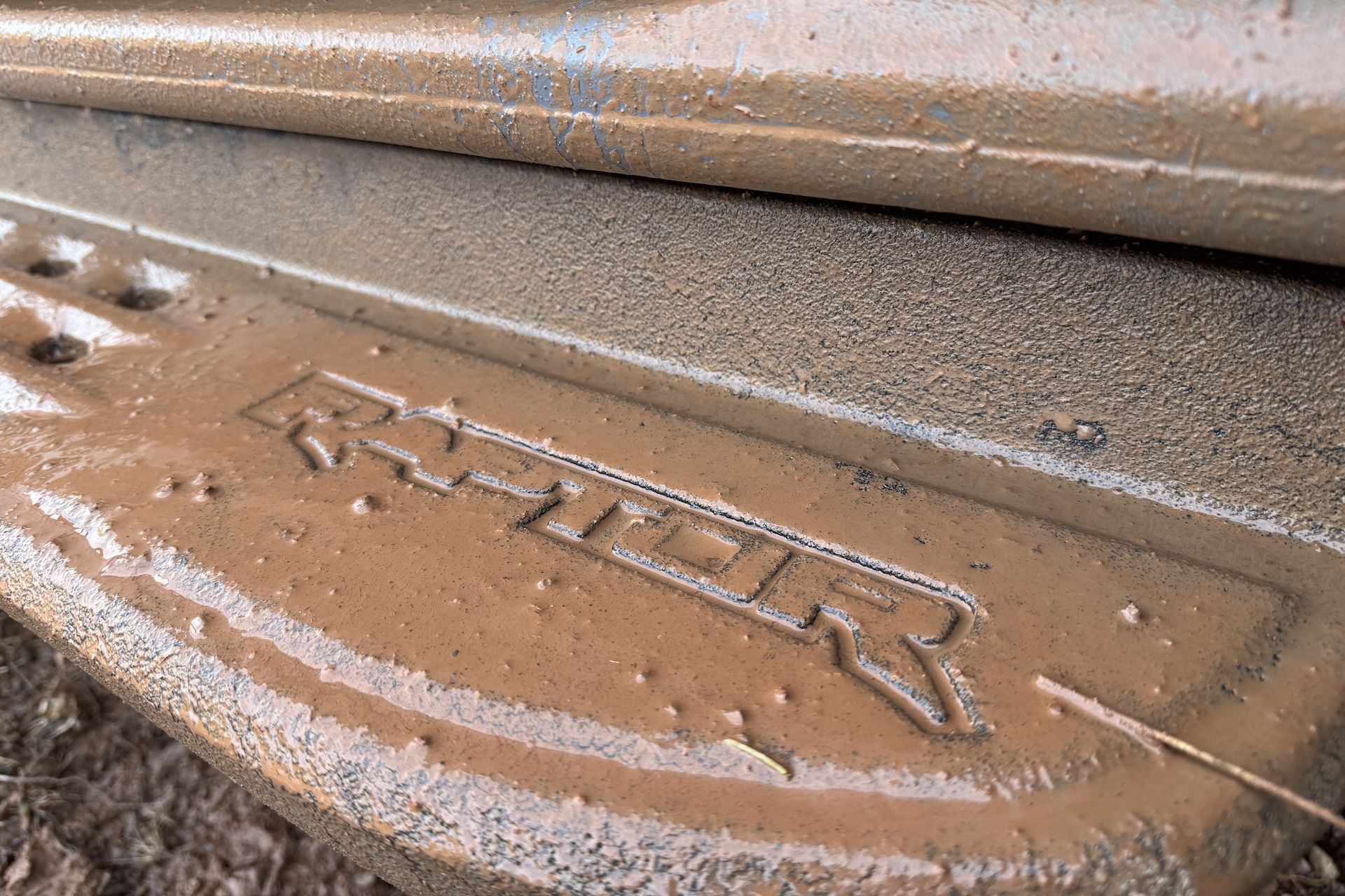 Ford Ranger XLT vs Ford Ranger Raptor Pickup Truck Comparison - Reviews ...