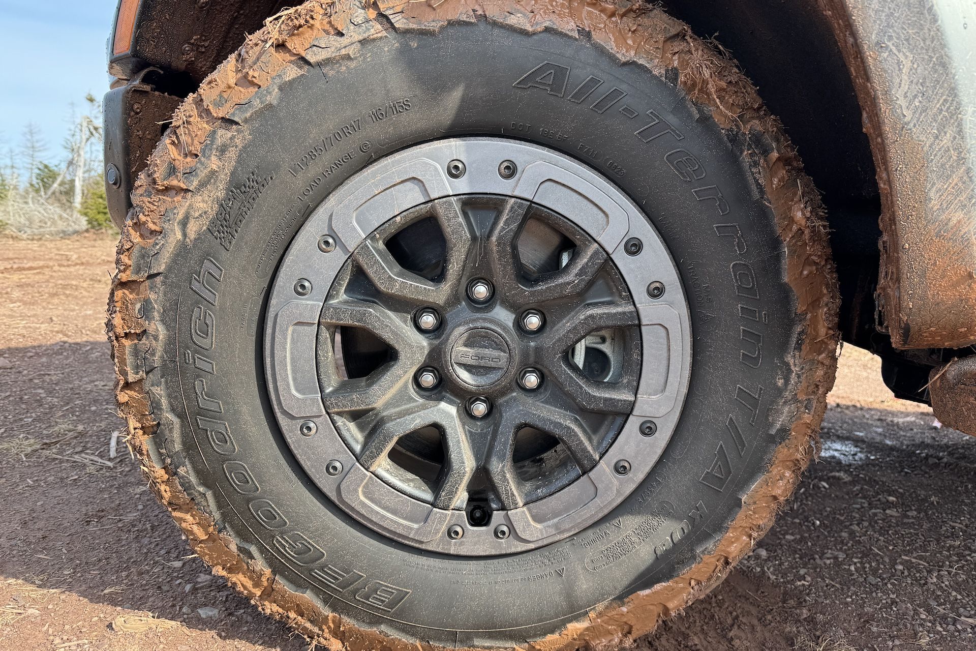 Ford Ranger XLT vs Ford Ranger Raptor Pickup Truck Comparison - Reviews ...