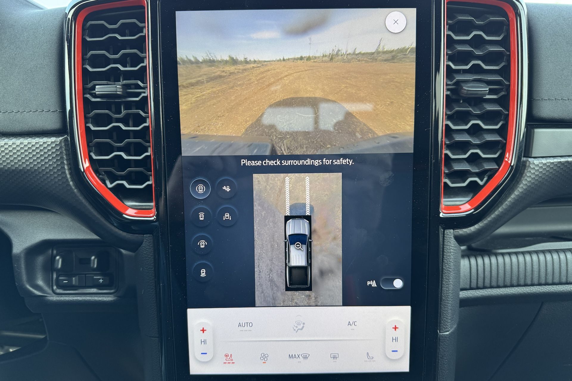 Ford Ranger XLT vs Ford Ranger Raptor Pickup Truck Comparison - Reviews ...