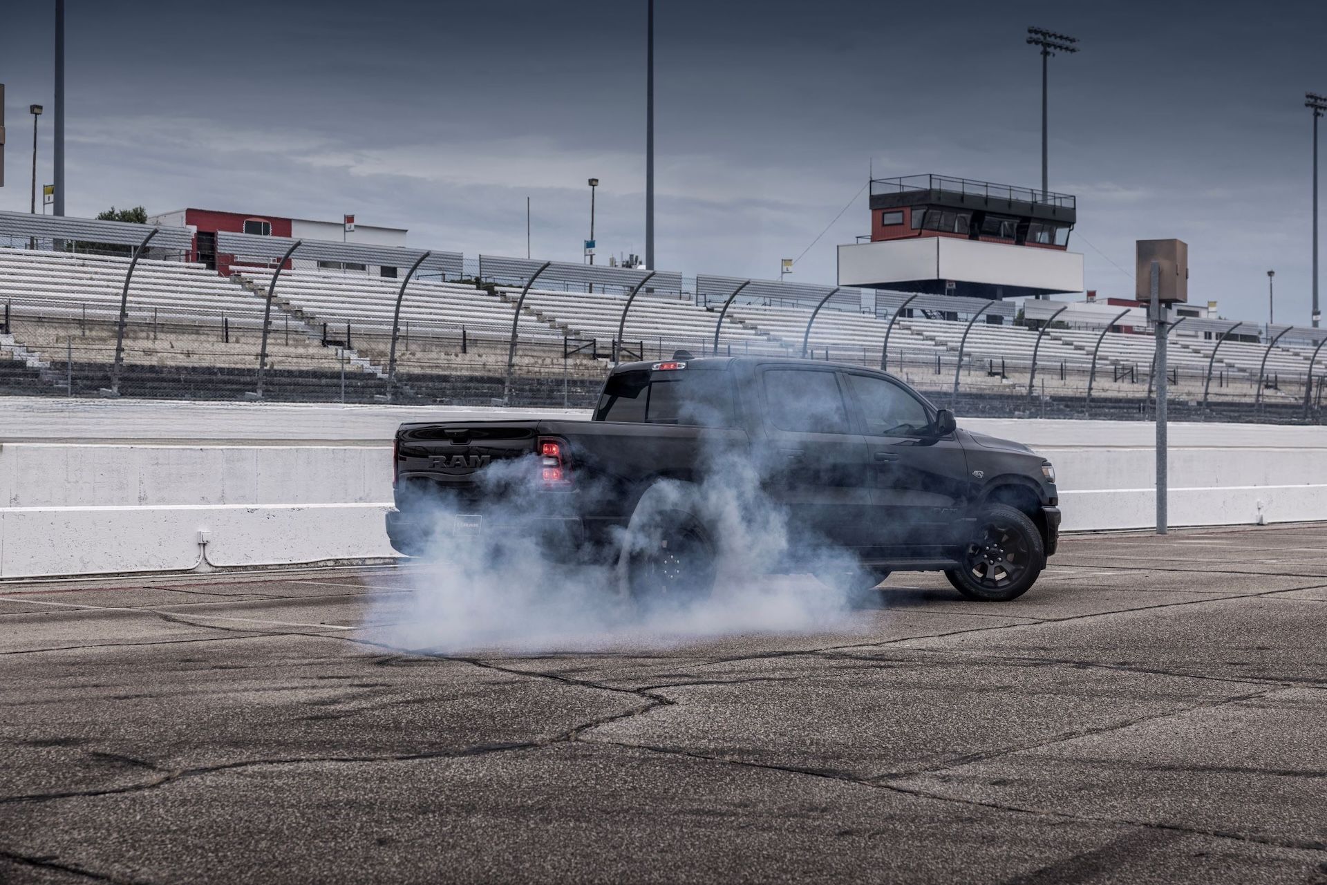 2026 Ram brings Hemi V8 back from the dead | Driving