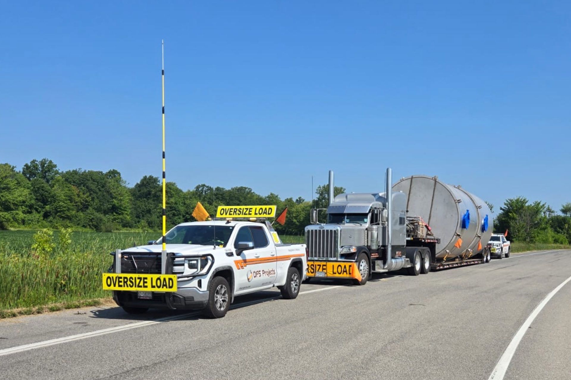 What are pilot/escort trucks, and how do you stay safe around them ...