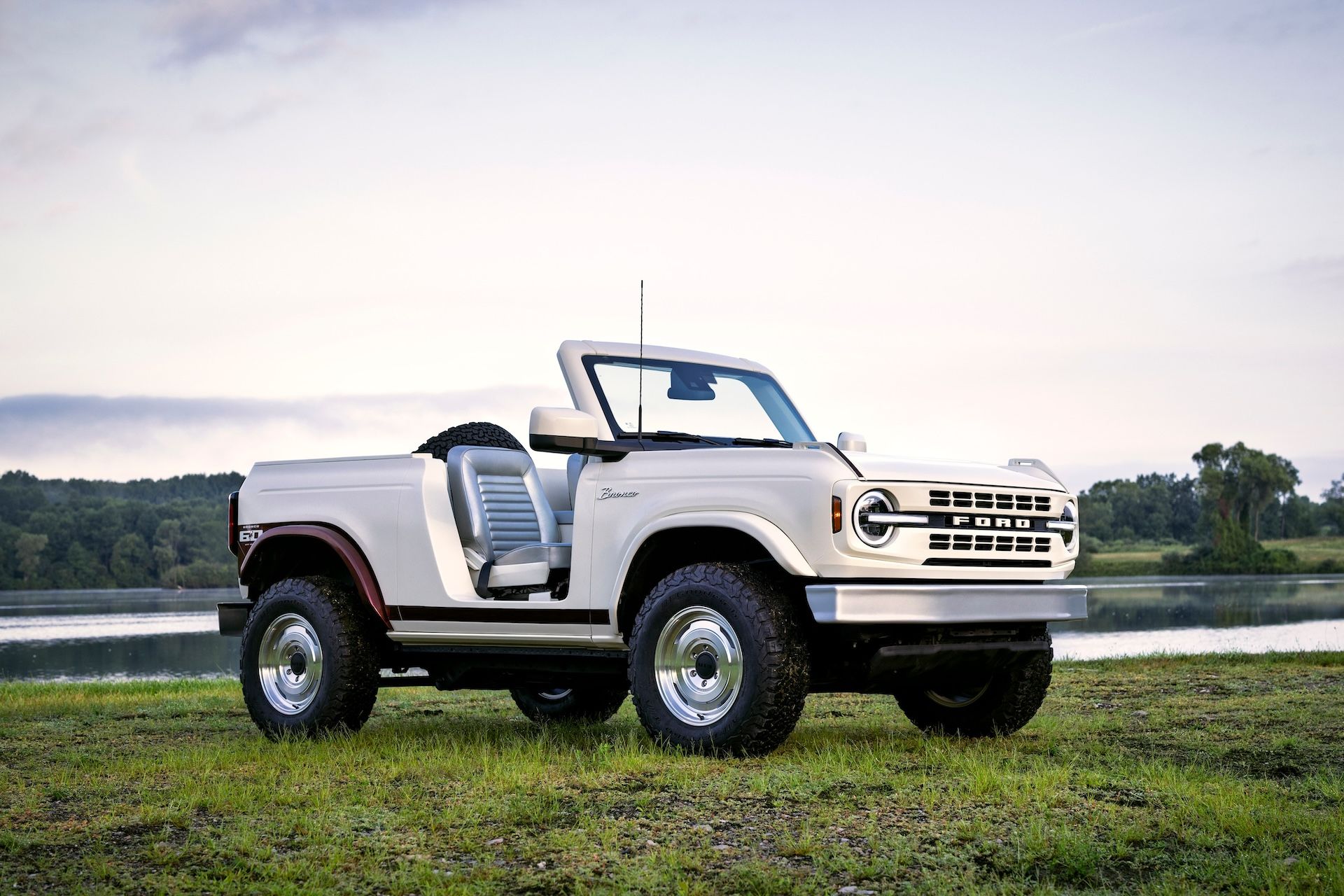 Ford finds a Sawzall, creates 2026 Bronco Roadster Concept | Driving