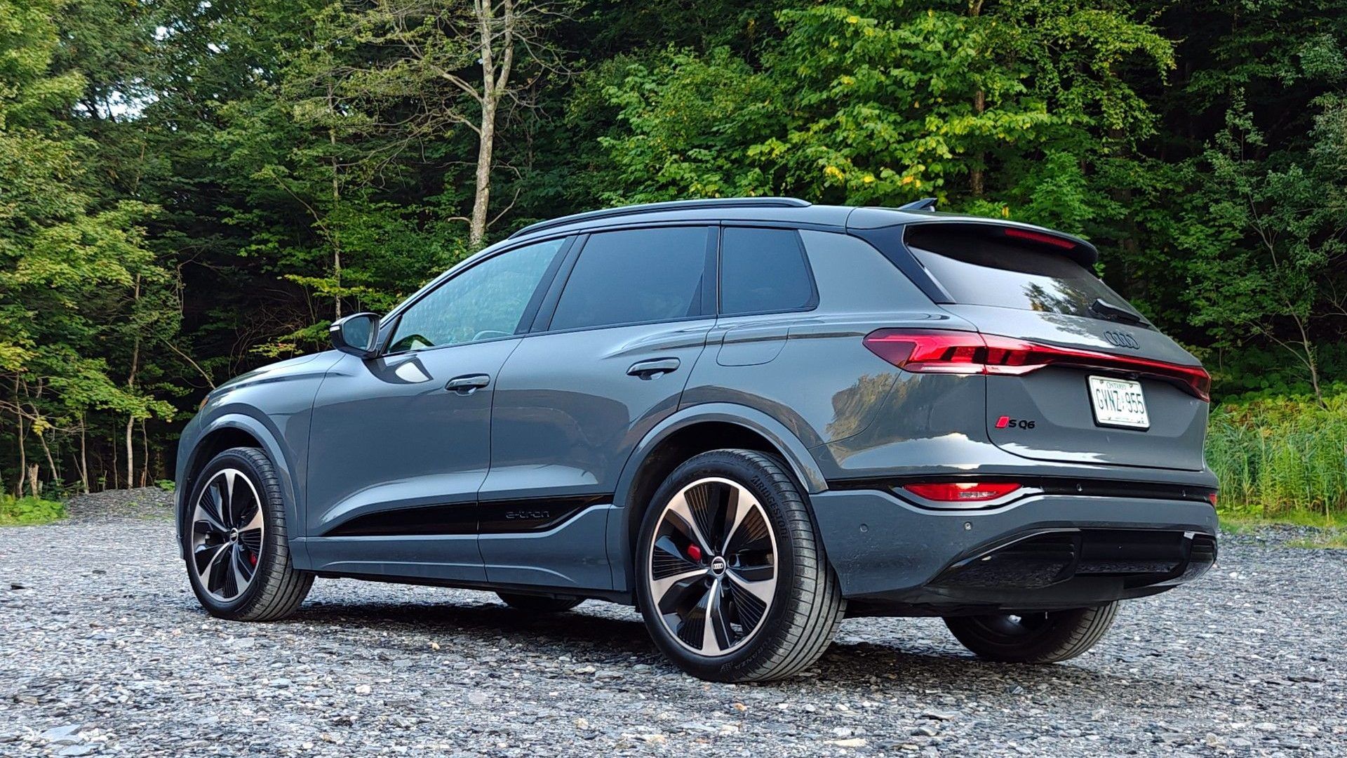 2025 Audi SQ6 e-tron | EV Review - Reviews | Driving