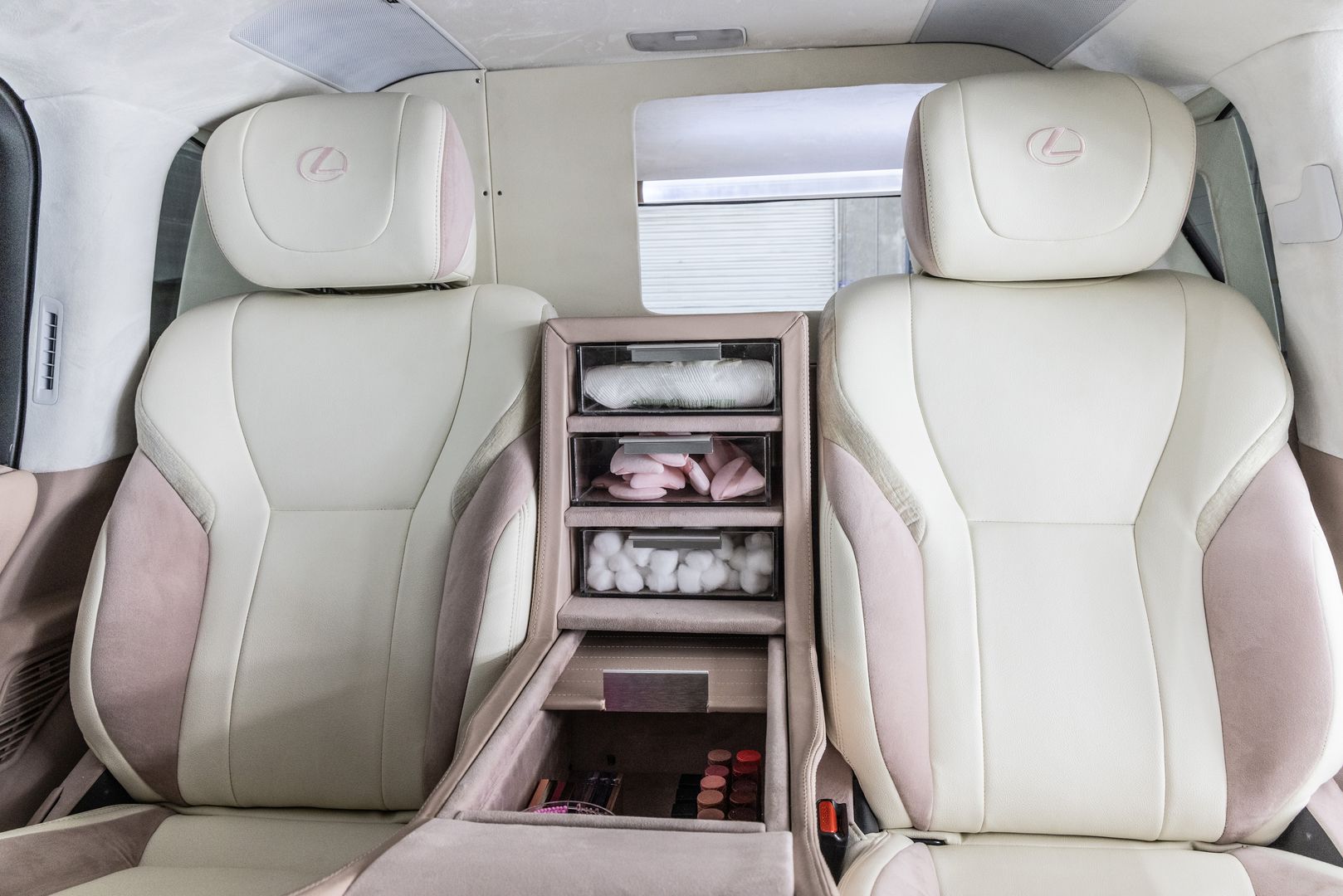 Lexus unveils Glam LX beauty-on-wheels concept | Driving