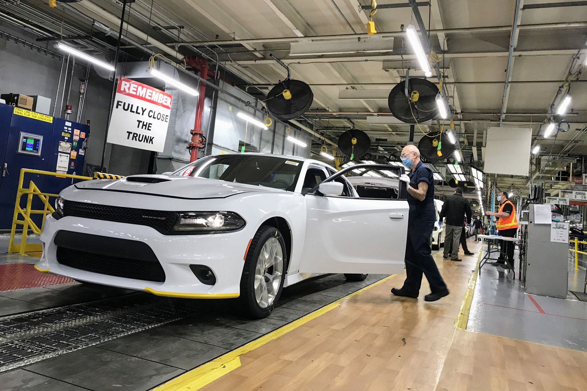 Chinese company combats EV fires by ejecting batteries from cars | Driving