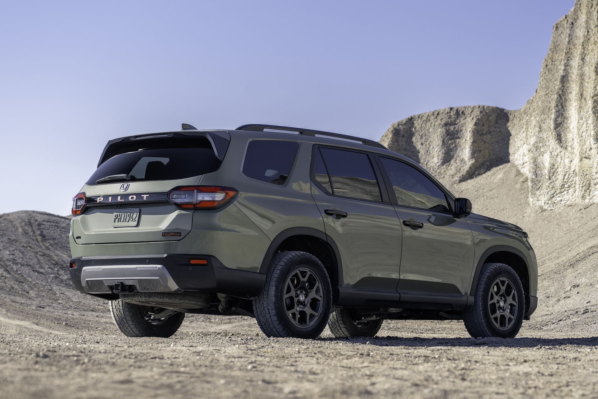 Revamped 2026 Honda Pilot gets 'adventure-ready' styling | Driving