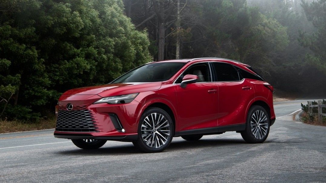 Lexus grows 2026 RX range with Black Line, PHEV models | Driving