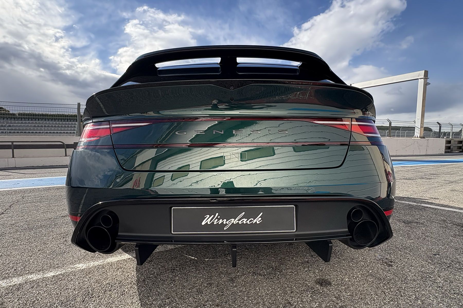 Genesis G90 Wingback Concept unveiled at Magma Event | Driving