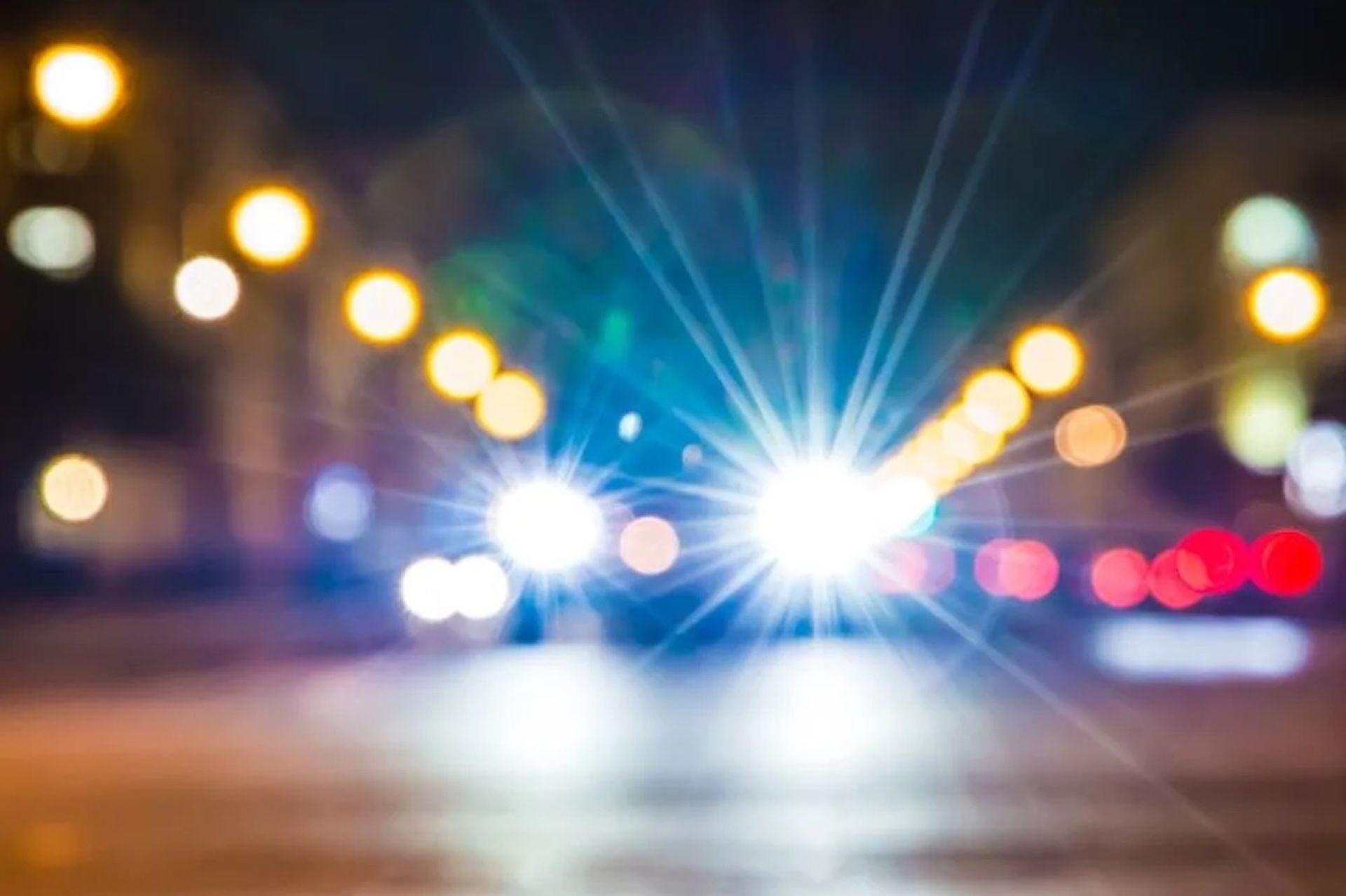 Over 380,000 Canadians sounded off about too-bright headlights | Driving
