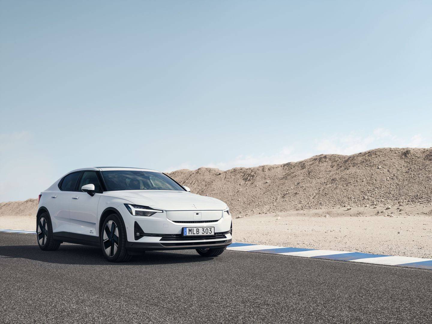 Polestar 2 hatchback returns to Canada for 2026 | Driving