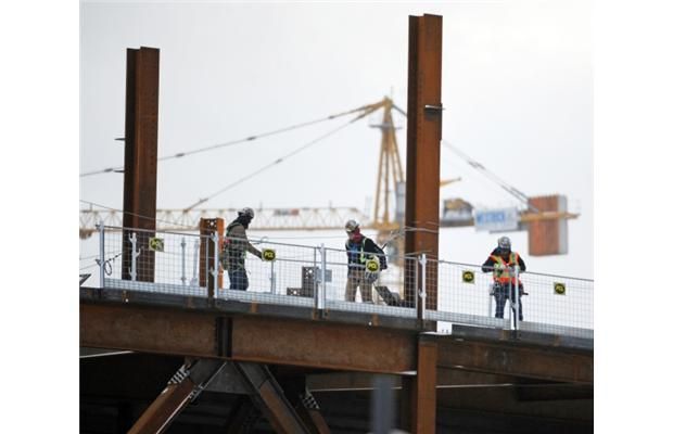 PCL Builders reaches new agreement with construction employees ...