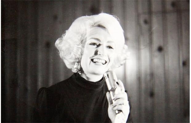 Life & Times: Singer Lynne Shaw’s lovely Irish voice entertained ...