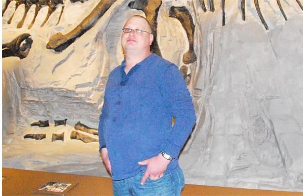 Norman Walter Raddatz faced financial ruin, failed marriage before ...