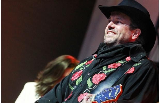 Mavericks follow their muse to Big Valley Jamboree | Edmonton Journal