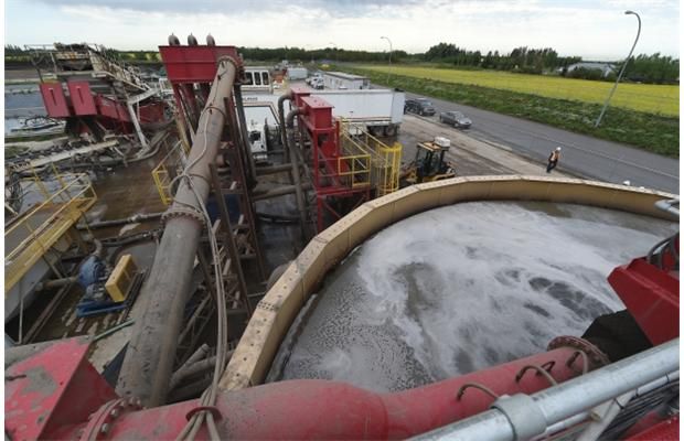 The nitty-gritty on Edmonton’s city street sand recycling process that ...